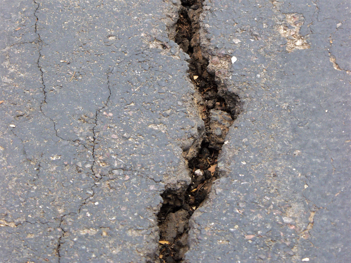 Debris infiltration - Crafco Pavement Solutions